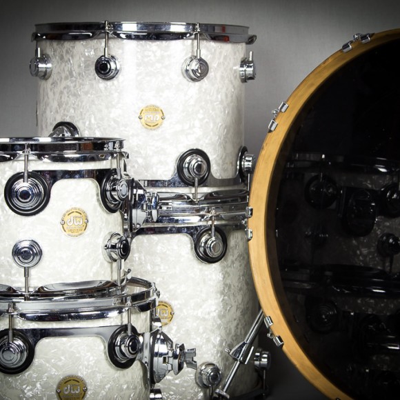 Drum Workshop (DW) Pro Series – (White Marine Pearl) – Complete Tours